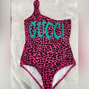 Gucci | Swim | Gucci Pink Leopard Bathing Suit Swimsuit Piece Size L ...